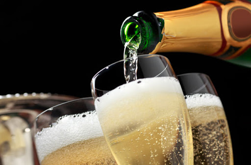 Lịch sử thú vị về Champagne – Vang sủi tăm - Shop Rượu 247